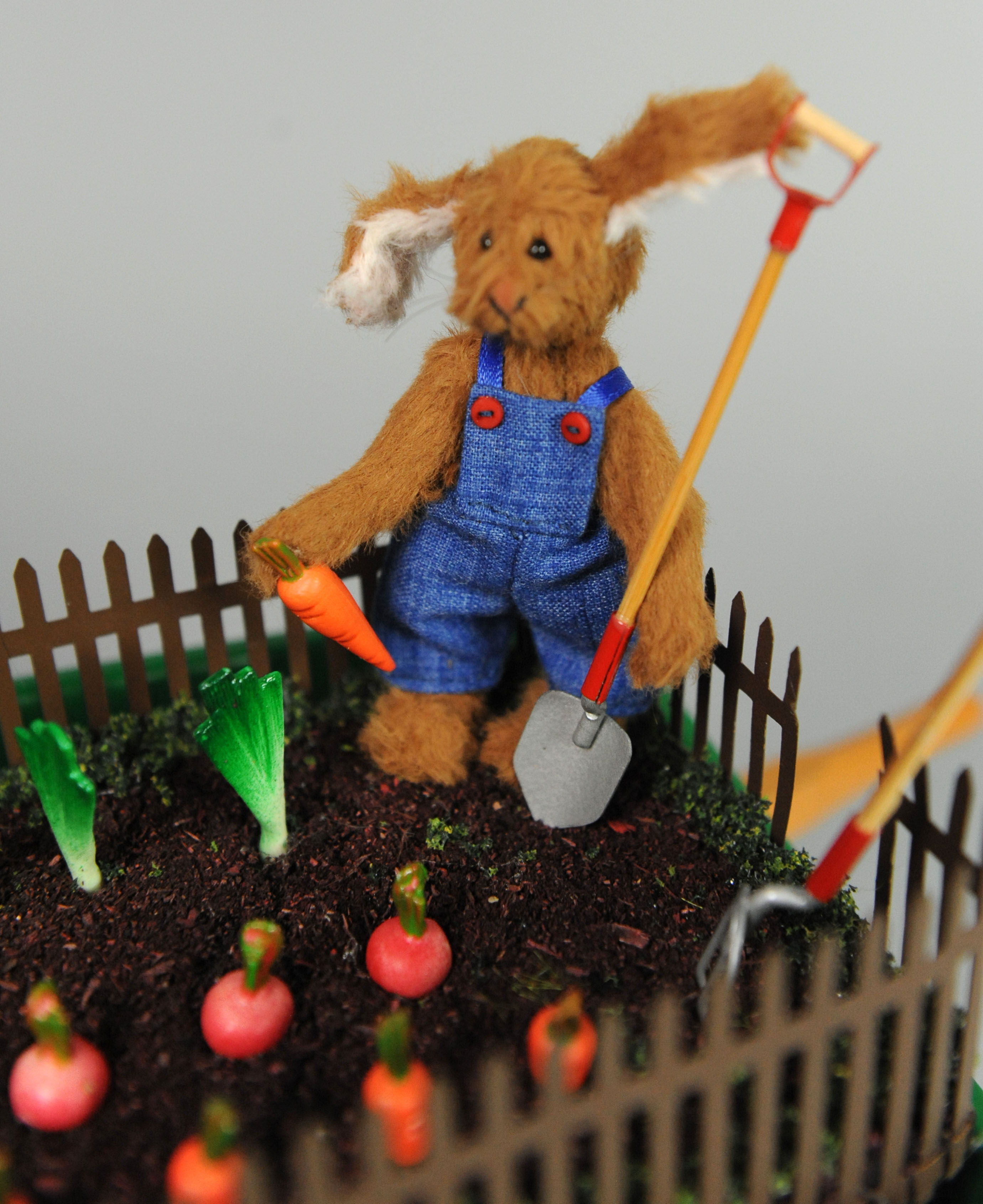 Elizabeth Taylor Studio TBAI Summer 2025 Online Show Page